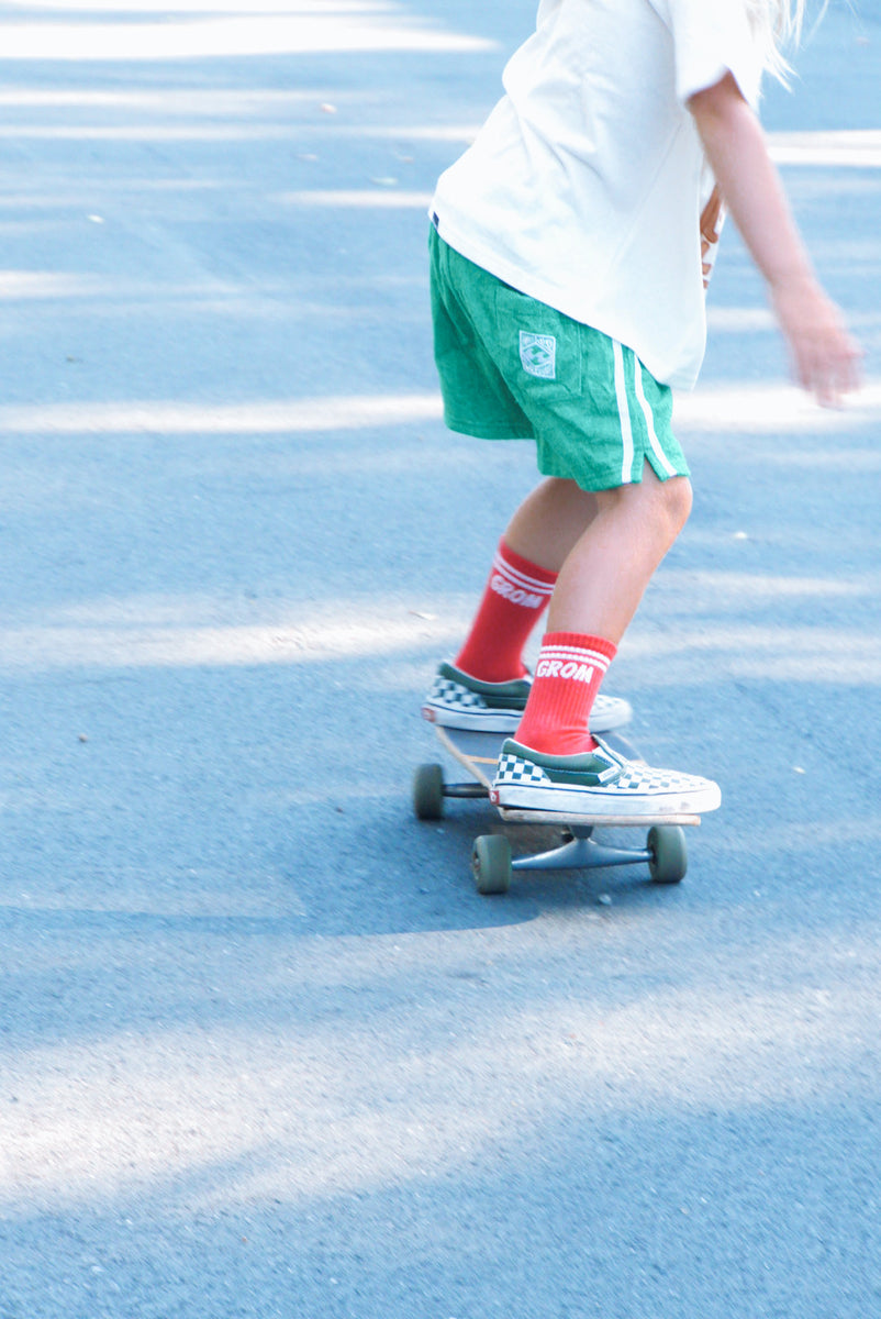 GROM retro skater sock - red / white stripe – Salty Shreds